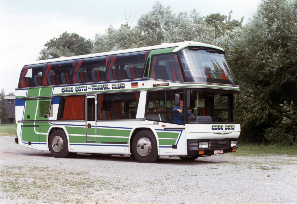 50 Years of NEOPLAN Skyliner: Small Coaches, Big in Japan - Future ...